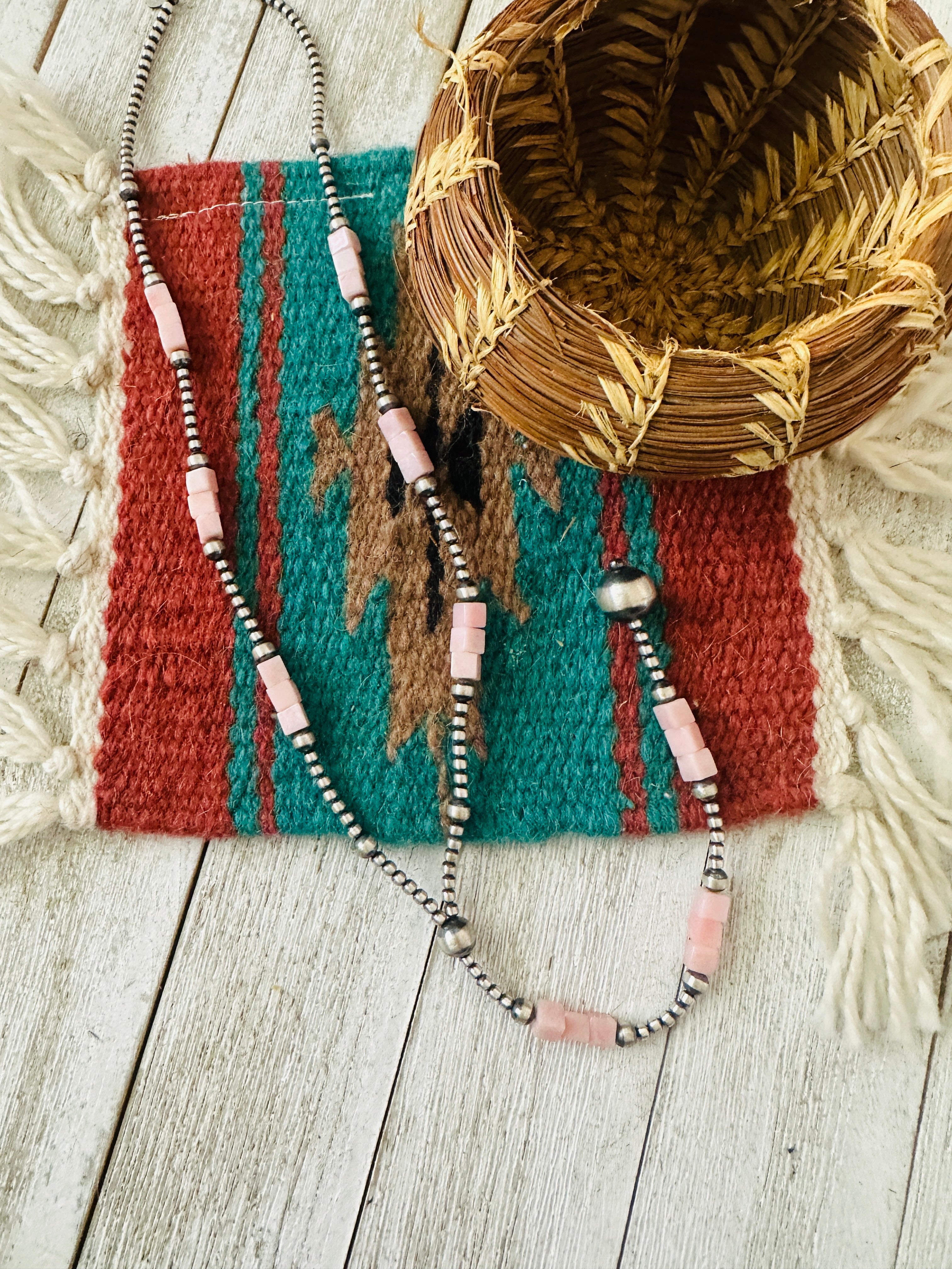 Handcrafted Queen Pink Conch & Sterling Silver Beaded Lariat Necklace ...